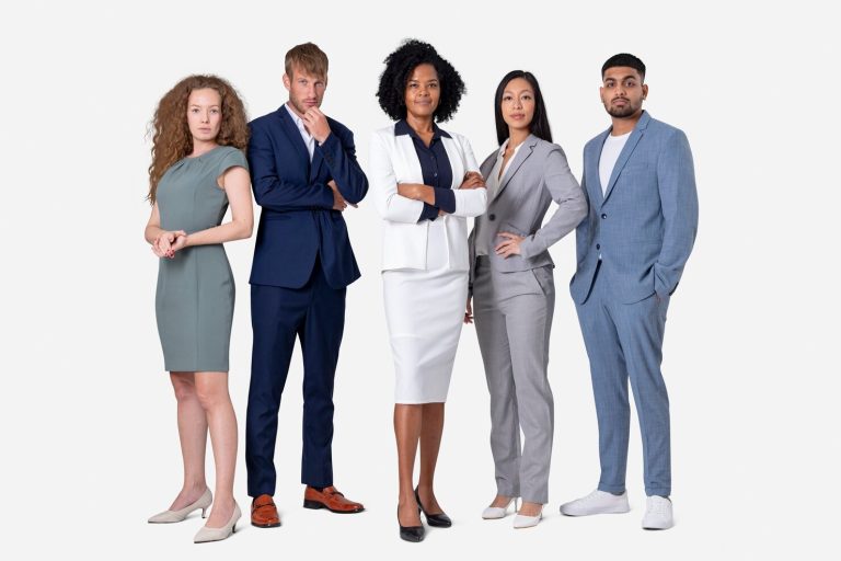 Office Uniforms in UAE and Their Role in Professional Workplaces